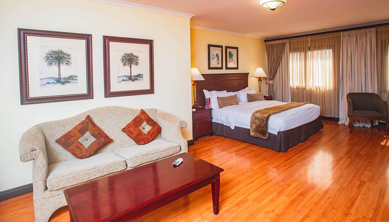 Welcome to Seacliff hotel - Book your stay